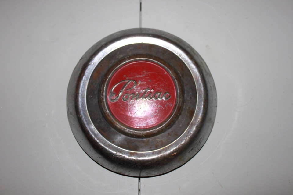 OEM 1951-1954 Pontiac Chieftain Dog Dish Hubcap | eBay