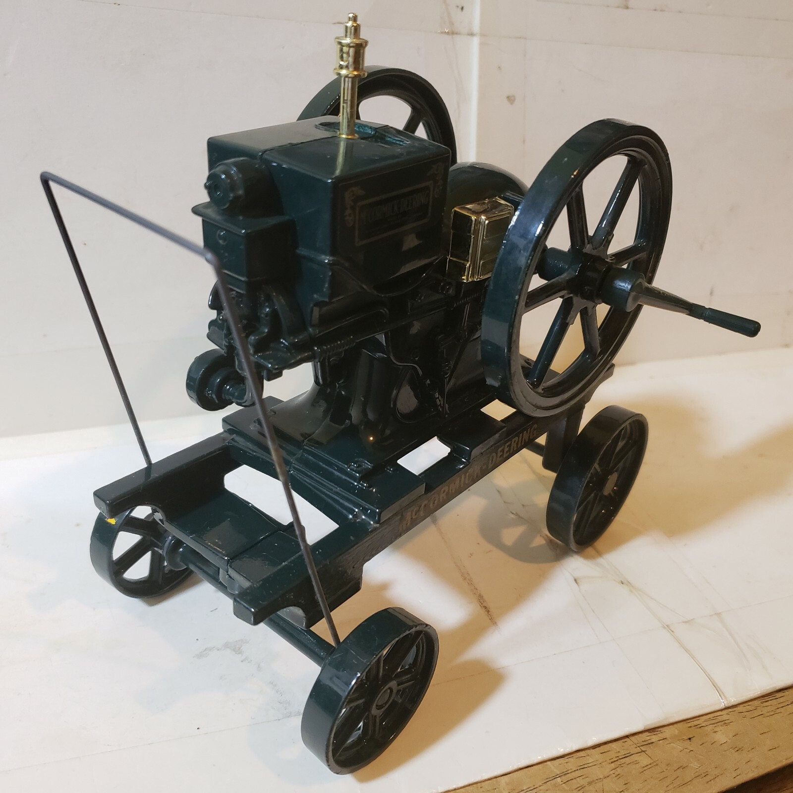 McCormick-Deering Model M Engine 1:6 Scale Ertl Die Cast | eBay