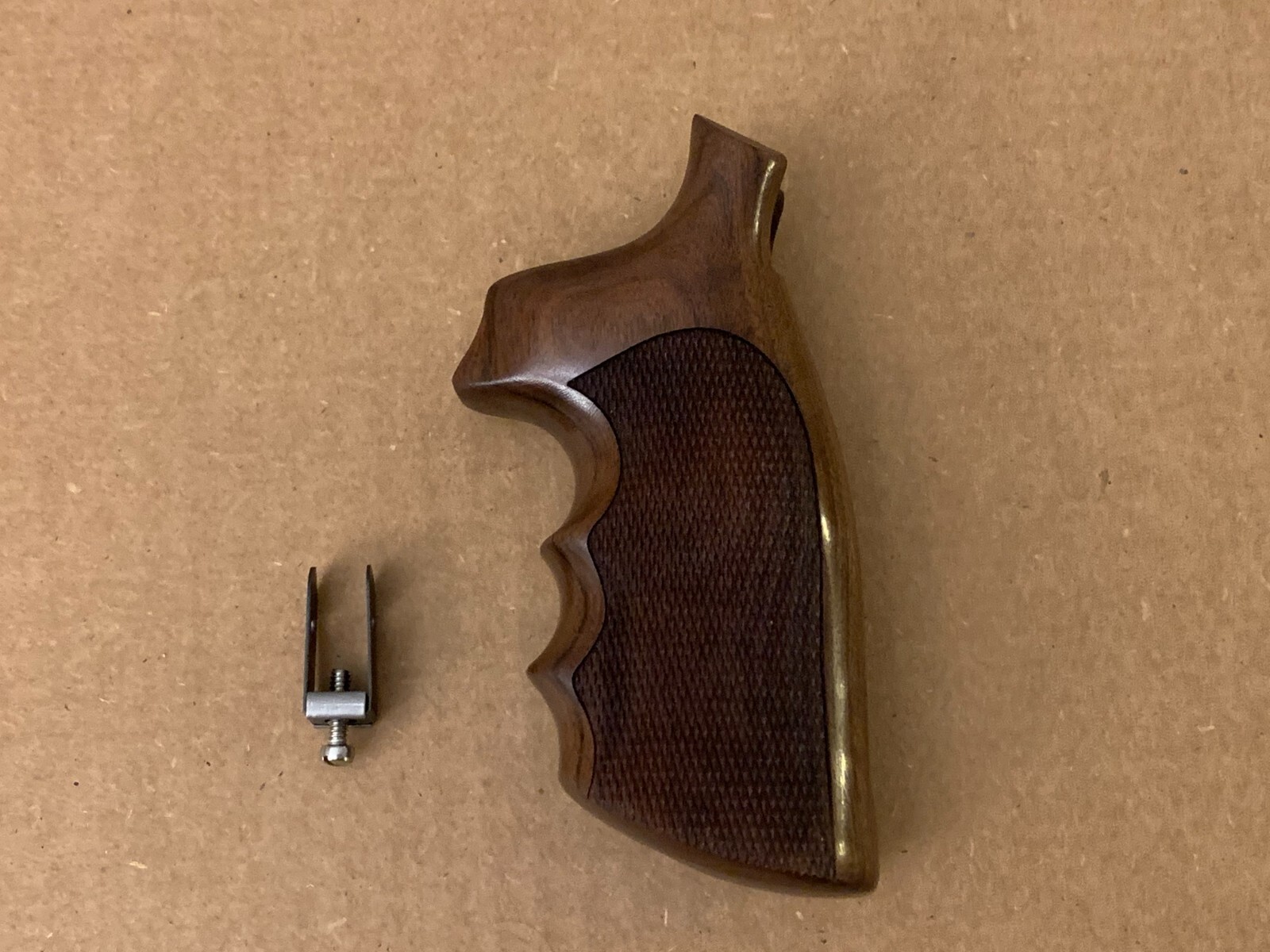 Hogue Checkered Pau Ferro Grips for S&W N-FRAME, SQUARE BUTT Revolver ...