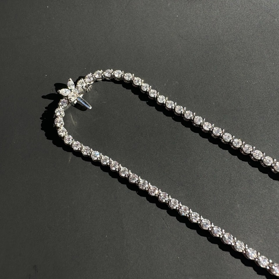 Tiffany and Co Victoria Graduated Line Necklace 16.25" Long 10.18 Total ...