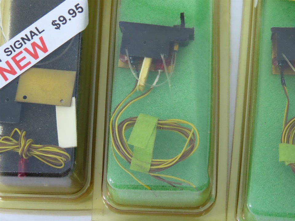 LOT of 10 N 1/160 Scale TR Hobby Products 122 & 132 Dwarf Signal Kits ...