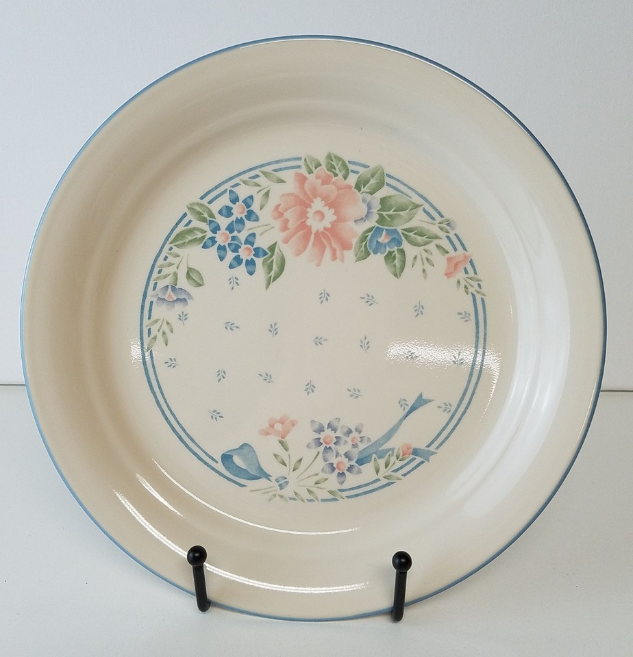 Corelle SYMPHONY 24 piece Dinnerware Set - 4 place settings | eBay