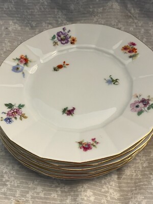 6 vintage Furstenberg paneled 6 in. plates. Scattered flowers. Gold rim ...