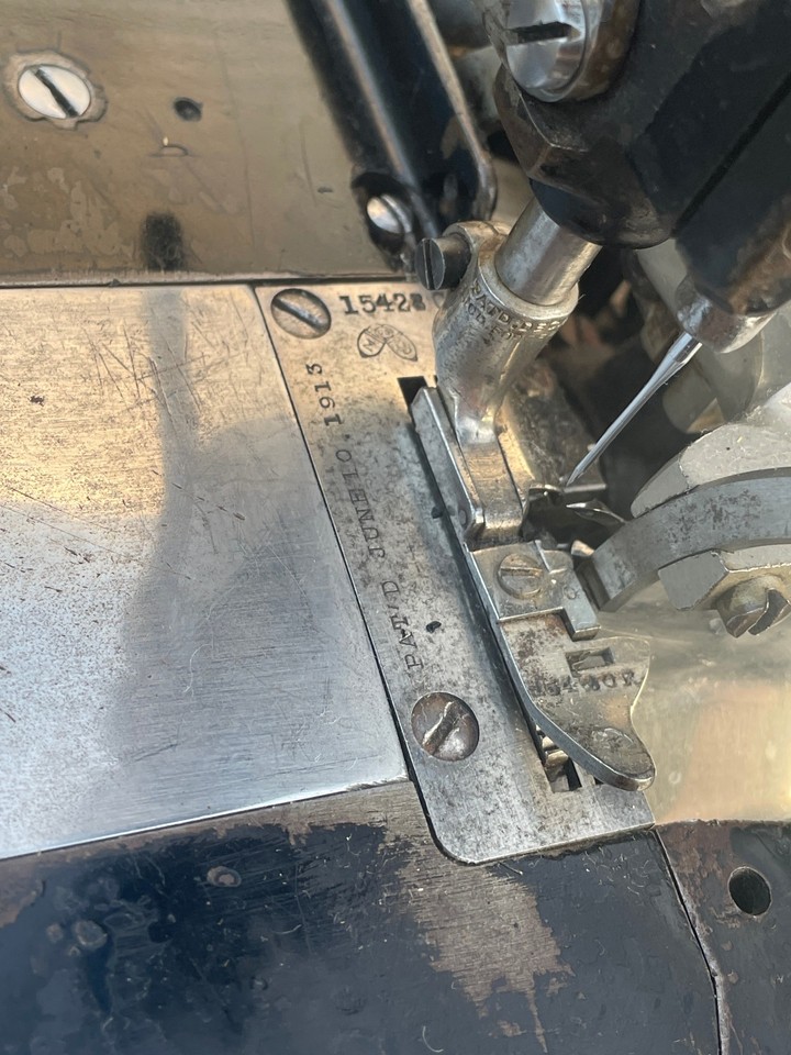 *RESTORED* — 1905 Union Special 15400 Overlock Industrial Sewing ...