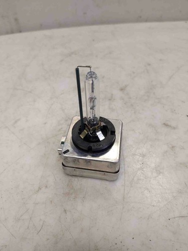 Xenon Headlight Bulb Fits Volvo XC60 V60 V70 V30 31290593 | eBay