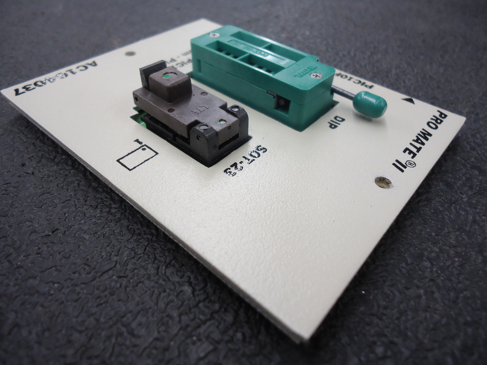 BRAND NEW! AC164037, Microchip, Pro Mate II 10Fxxx 8P DIP/6P SOT-23 skt ...