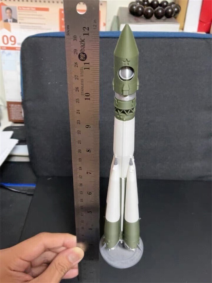 Russian Восток Carry Rocket Vostok Spacecraft 1:144 Painted Finished ...