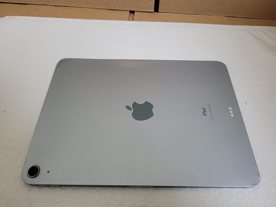 Apple iPad Air 4 A2316 + iPad Pro 11” 4th Gen A2759 LOT Damaged Broken ...
