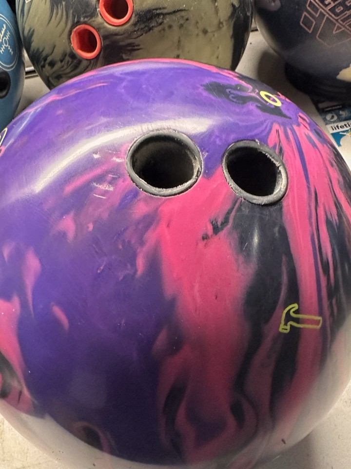 Hammer Pure Envy Bowling Ball, Black/Pink/Purple, 15LB - Single Drill ...
