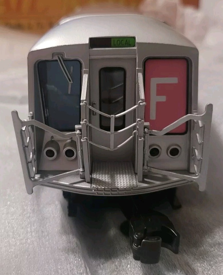 MTH O Scale NYC R40 F Train Subway Car unpowered Passenger car #4203 | eBay