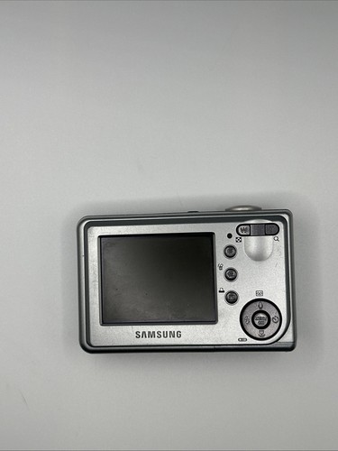 Samsung Digimax D53 5MP Digital Compact Camera Silver - TESTED WORKS ...