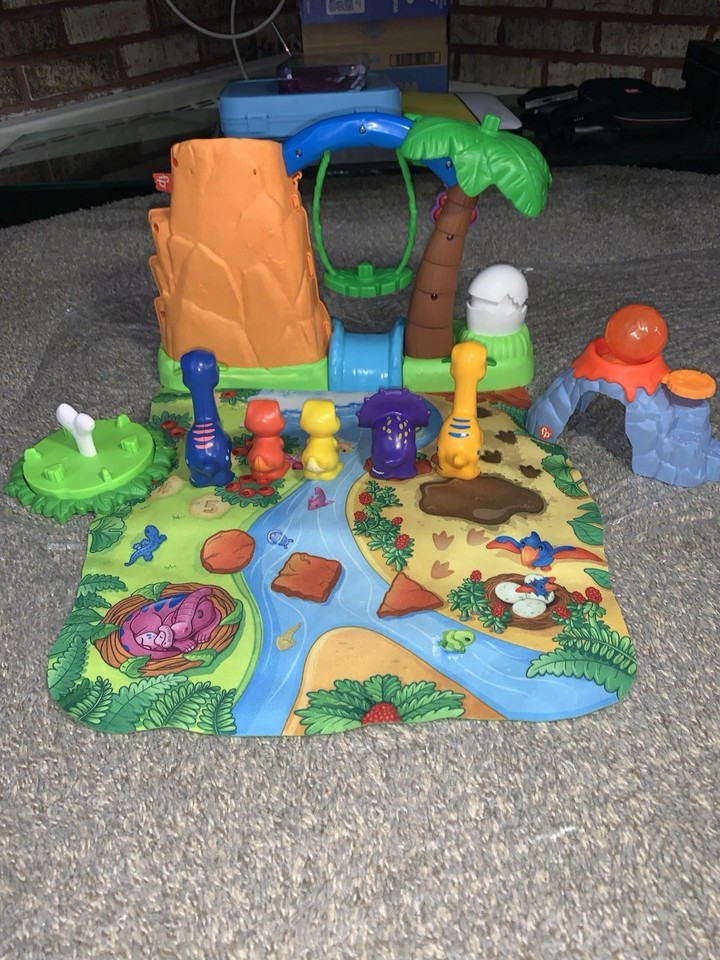 Fisher-Price Little People Dinosaur Village & Play Mat playset | eBay