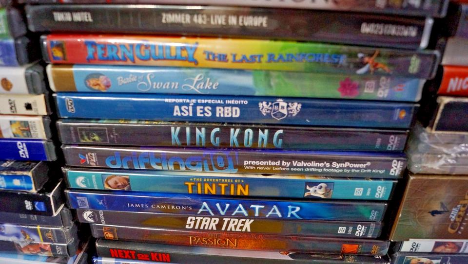 Huge Lot of 83 DVDs Extreme Gore Horror War Kids Fantasy Comedy Love ...