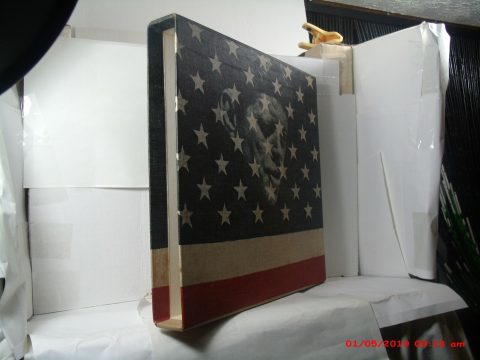 JOHN FITZGERALD KENNEDY ....AS WE REMEMBER HIM -( 2-LP'S)- WITH A 241 ...