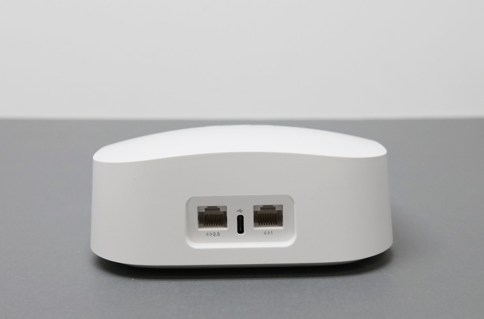 eero PRO 6E S010001 AX5400 Wi-Fi 6E Mesh Router | eBay