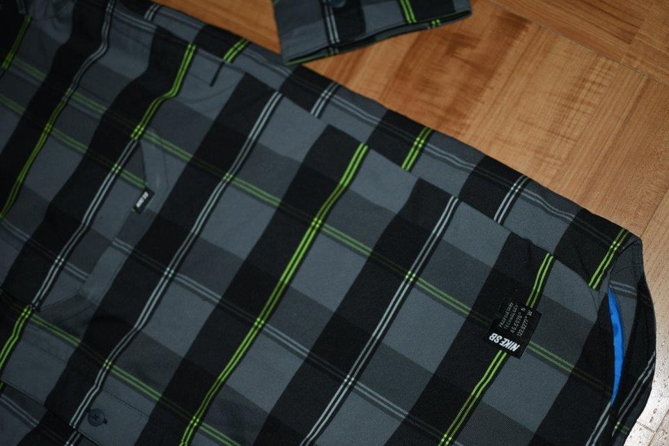 NIKE SB AEROLOFT 800 MENS SNOWBOARDING FLANNEL JACKET - MENS SIZE SMALL ...