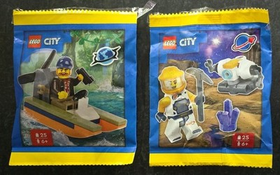 LEGO CITY EXPLORER HOVERCRAFT 952508 & ASTRONAUT WITH ROBOT 952405 NEW ...