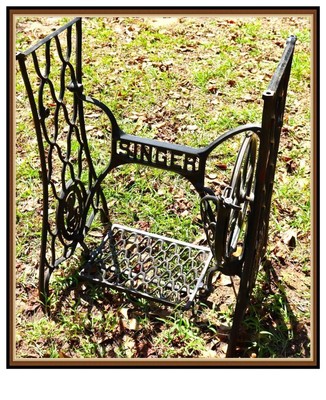 Sewing Machine Parts - Antique 1900'S Singer Treadle Sewing Machine