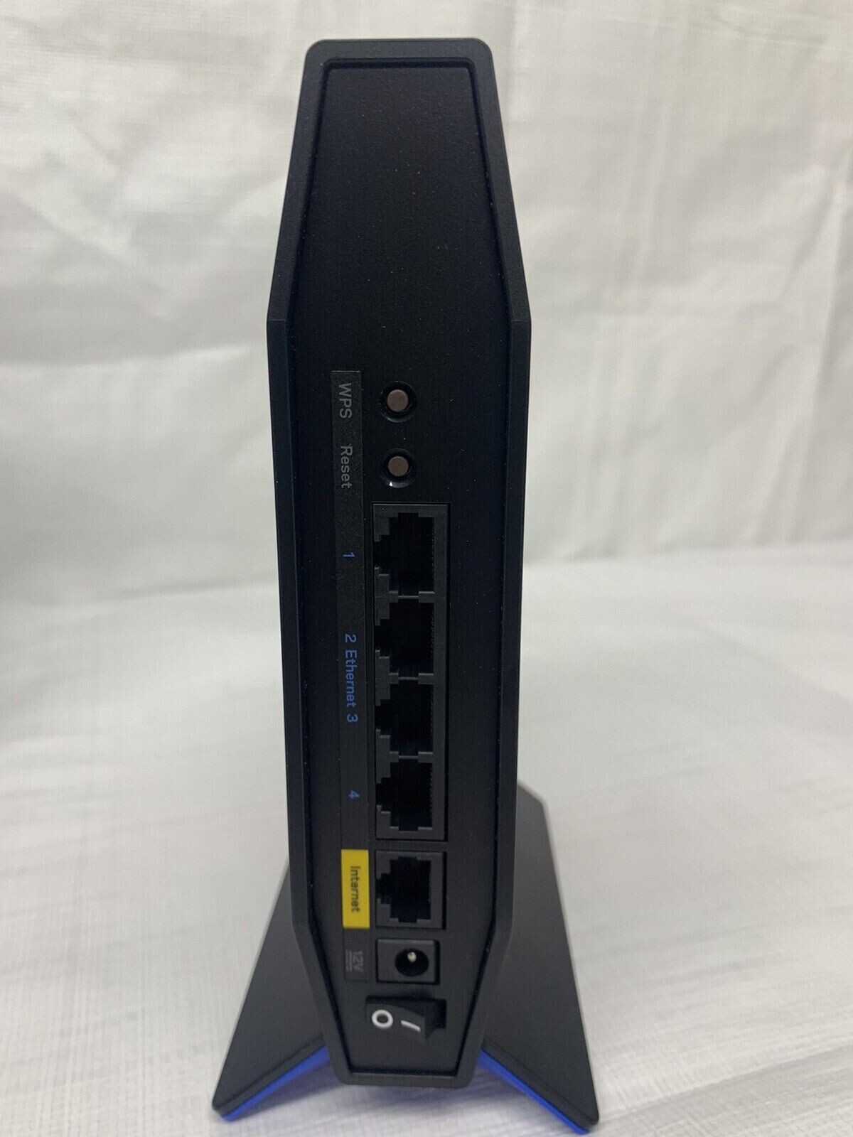 Mint Linksys Dual-Band AC1200 WiFi 5 Router (E5600) | eBay