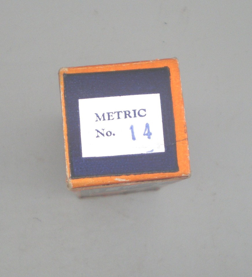 Vintage Collectible GILL Spark Plug with Box | eBay