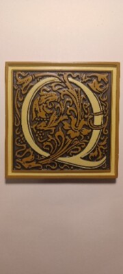 RUSS - Magnetic Monogram Stepping Stone Plaque - Q | eBay