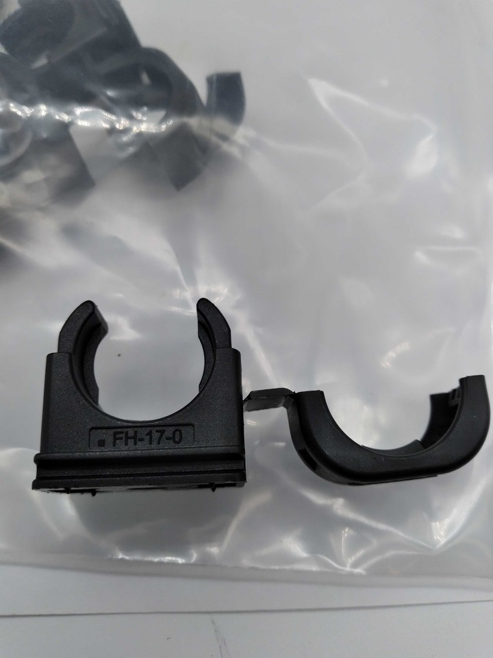 NEW PMA FH-17-0 Black Vinyl Clips for ¾” Corrugated Plastic Flex ...