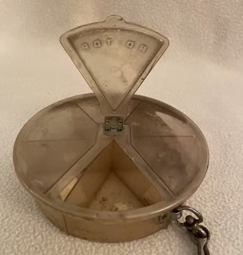 Vintage Bill DeWitt Round Fly Fishing Tackle Box with Belt Clip | eBay
