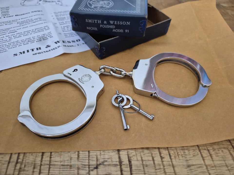 Smith & Wesson Model 91 Handcuffs Factory Polished 1970's, Dead Stock ...