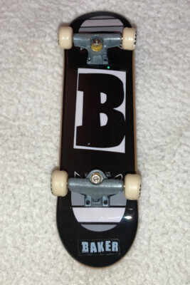 TECH DECK-BAKER SKATEBOARDS- “B” LOGO FINGERBOARD-BLACK AND WHITE | eBay