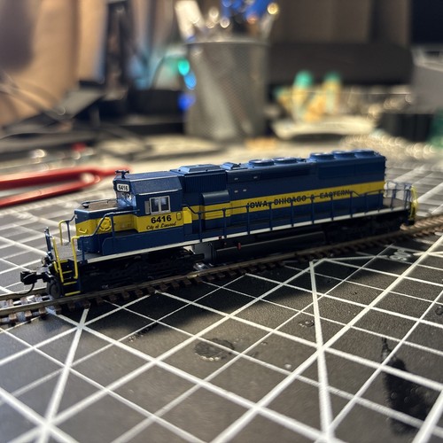 InterMountain N Scale Sd40-2 Iowa, Chicago And Eastern Locomotive DC | eBay