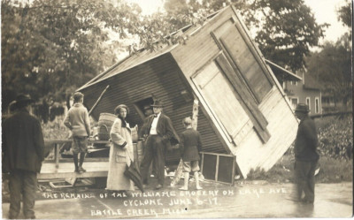 Battle Creek MI -- Williams Grocery store destroyed, 1917 cyclone; nice ...
