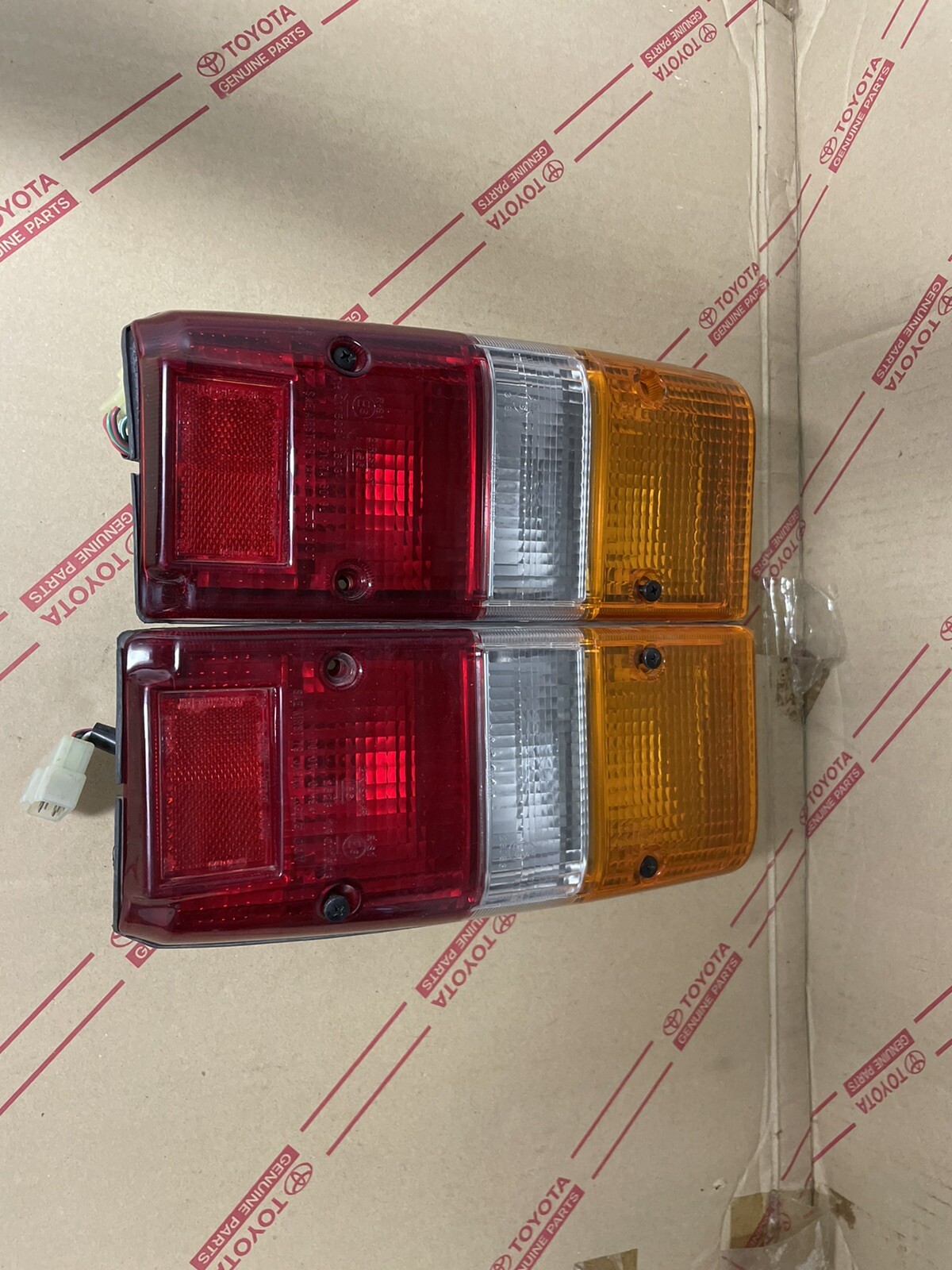 Brand New Genuine NOS OEM FJ60 HJ60 HJ61 FJ62 BJ60 Rear Lights ...