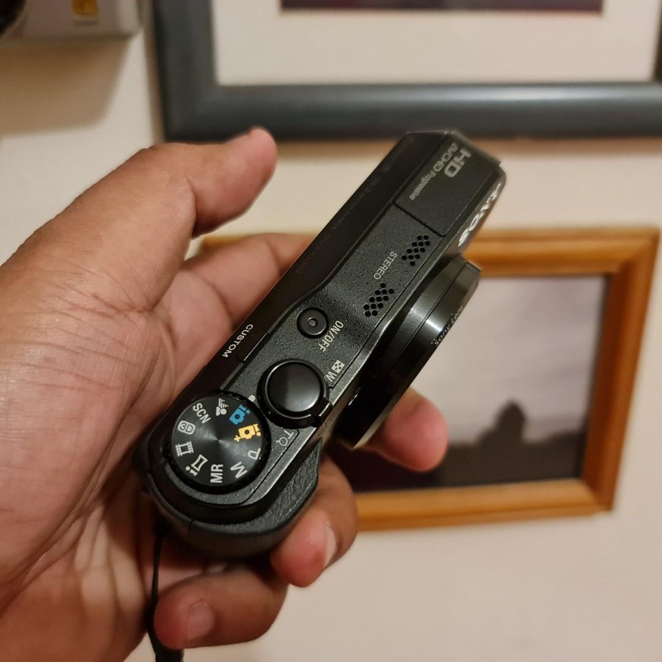 Sony Cyber-shot DSC-Hx30v 18MP Digital Camera 20x Optical Zoom Japanese ...