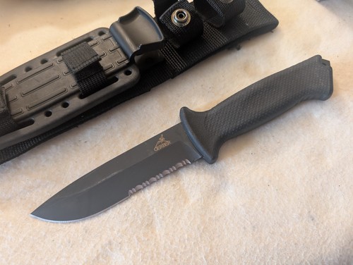 GERBER PRODIGY FIXED BLADE HUNTING KNIFE MADE IN USA FULL TANG WITH ...