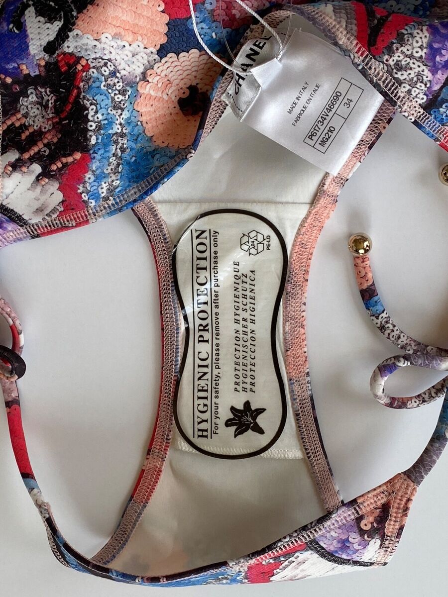 NWT 19M CHANEL COCO BEACH MULTICOLOR CC LOGO SWIMSUIT TOP NWT 19M CHANEL COCO BEACH MULTICOLOR CC LOGO SWIMSUIT TOP