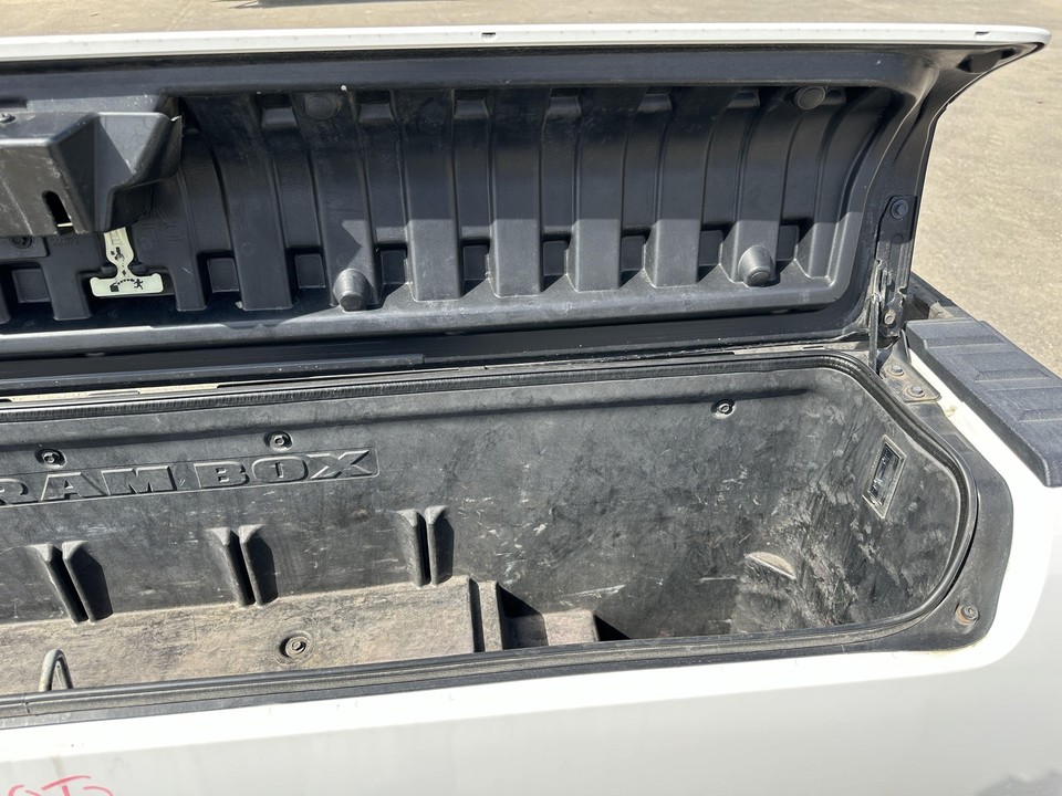 12-23 DODGE RAM 1500 6'4 BOX BED STORAGE IN SIDE, BRIGHT WHITE CLEAR ...