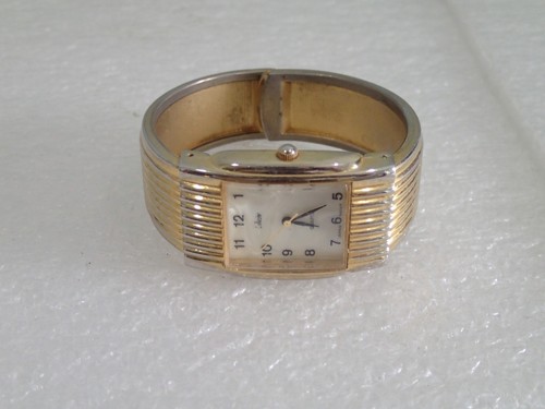 VINTAGE Collezier Woman's Gold Toned QUARTZ JAPAN WATCH GIFT *NEEDS ...