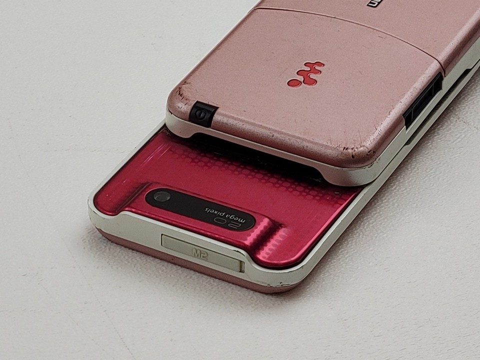 Retro Sony Ericsson Walkman W580i Cell Phone 2G for AT&T - *PLEASE READ ...