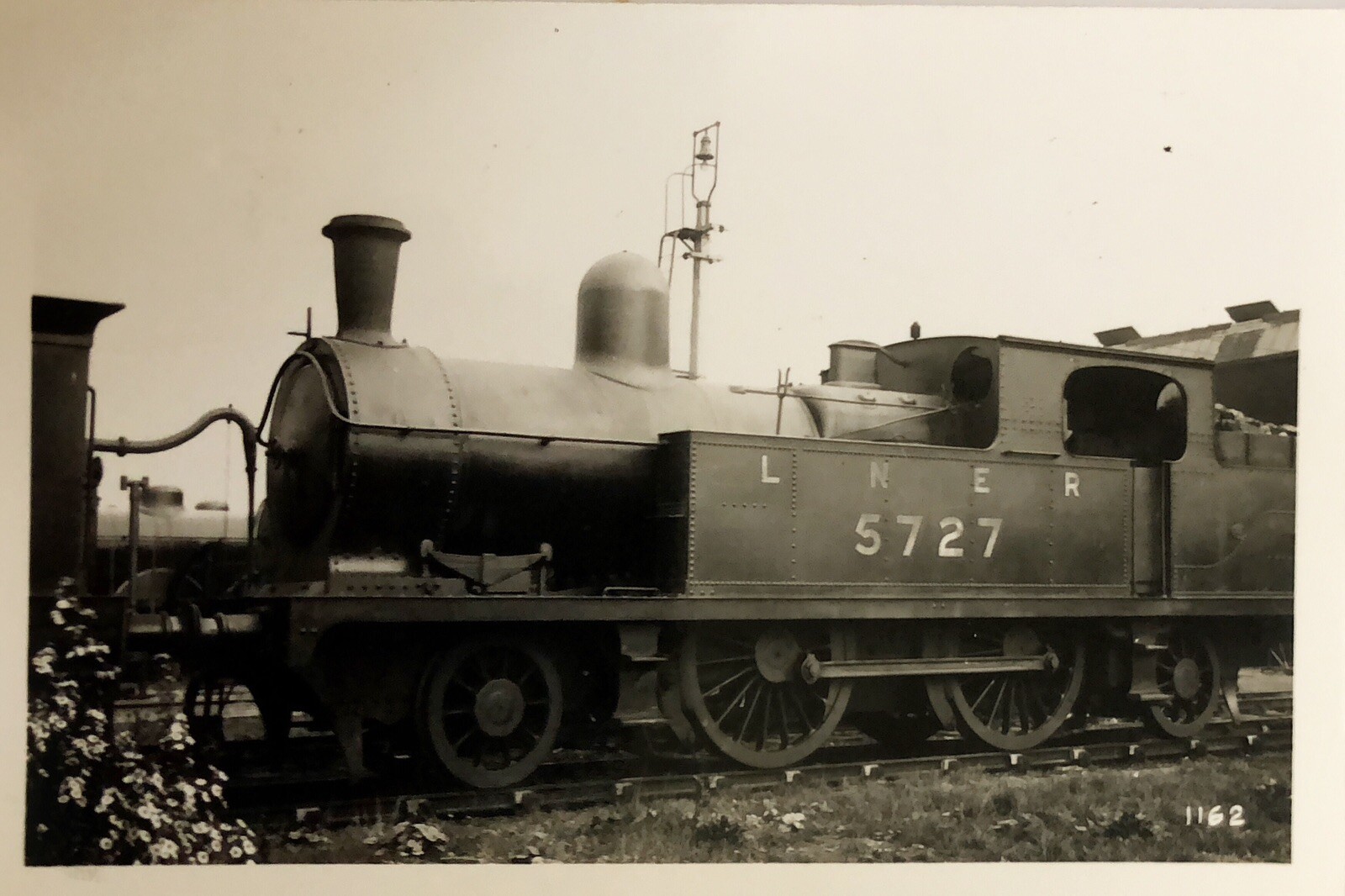 PHOTO LMS LOCO 5727 PARKER F1 (GCR CLASS 3) 2-4-2T LOCOMOTIVE POSTCARD ...