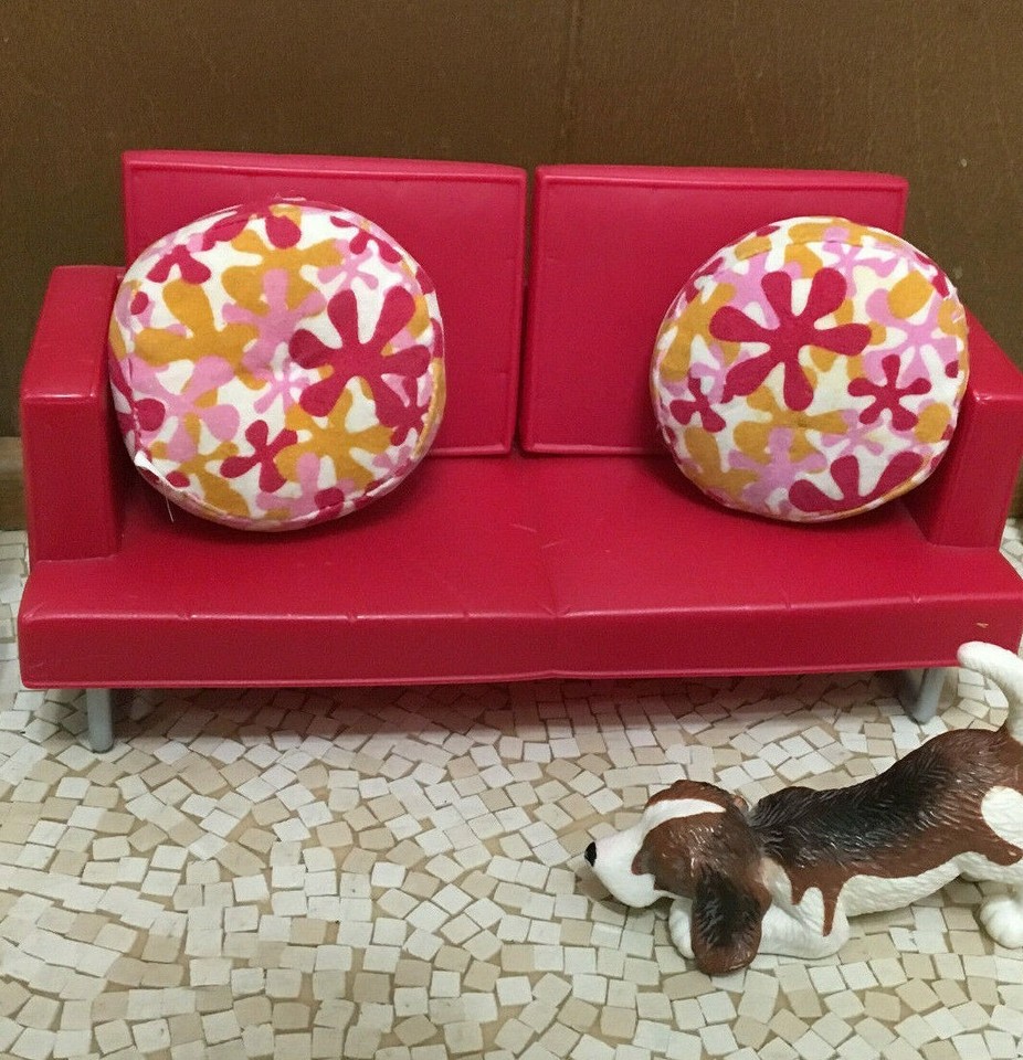 2005 Barbie Doll Red Sofa Love Seat Futon Living Room Decor Collection ...
