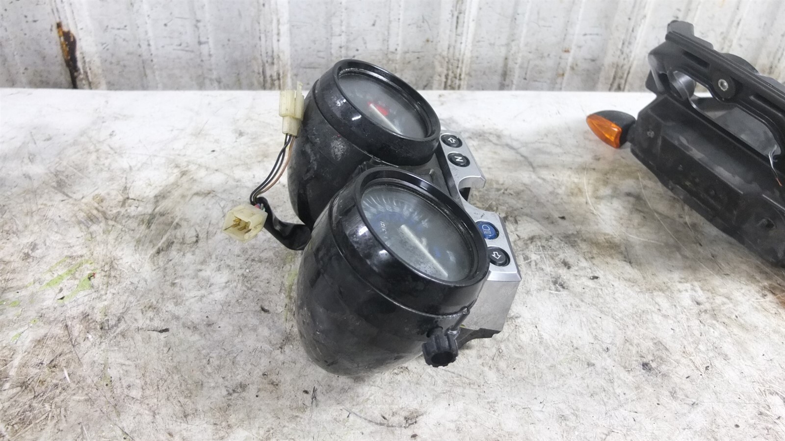 02 Kawasaki ZR1200 ZR ZRX 1200 ZRX1200 A Gauges Meters Speedometer ...