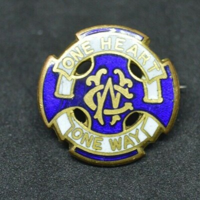Vintage Wesley Guild Methodist One Heart One Way enamel badge by ZB&S ...