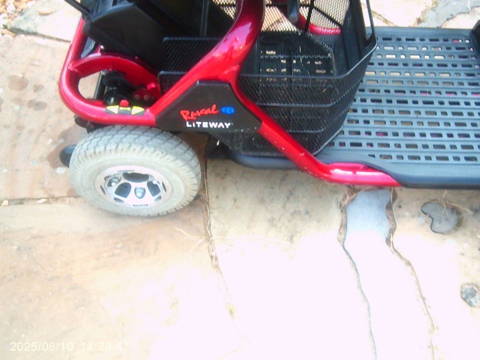 RASCAL LITEWAY 4 TRANSPORTABLE MOBILITY SCOOTER. FREE DELIVERY UP TO 10 ...