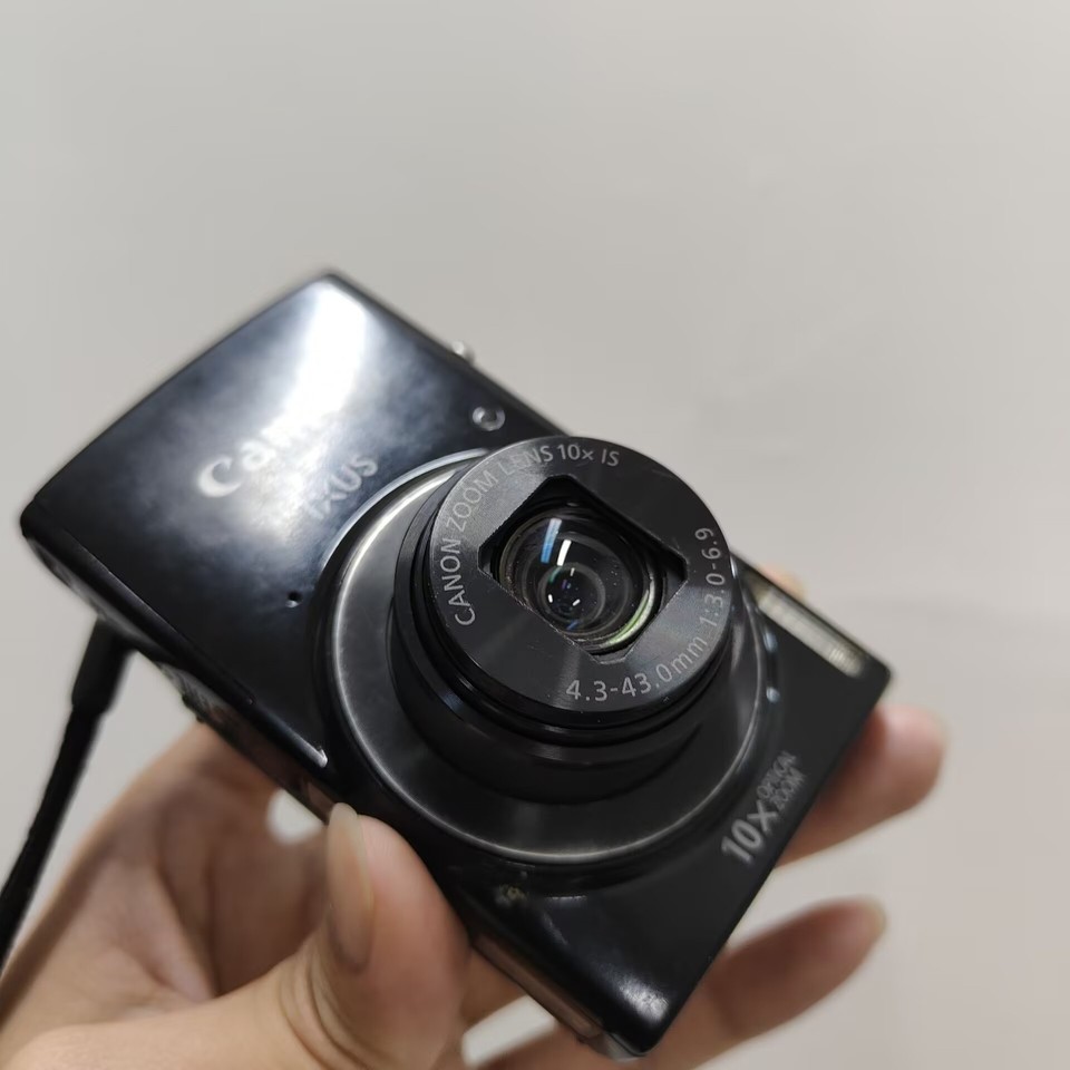 CANON IXUS 190 IS 20MP Digital Camera 10x Optical Zoom W/SD Card ...