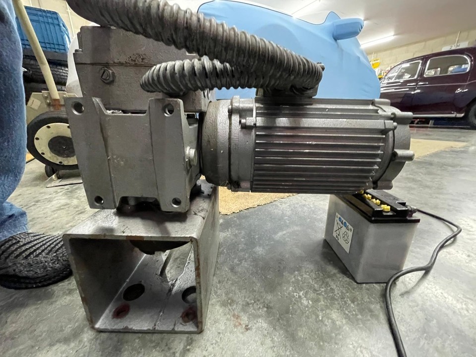 commercial roller shutter door motor + gearbox unit made by link ...