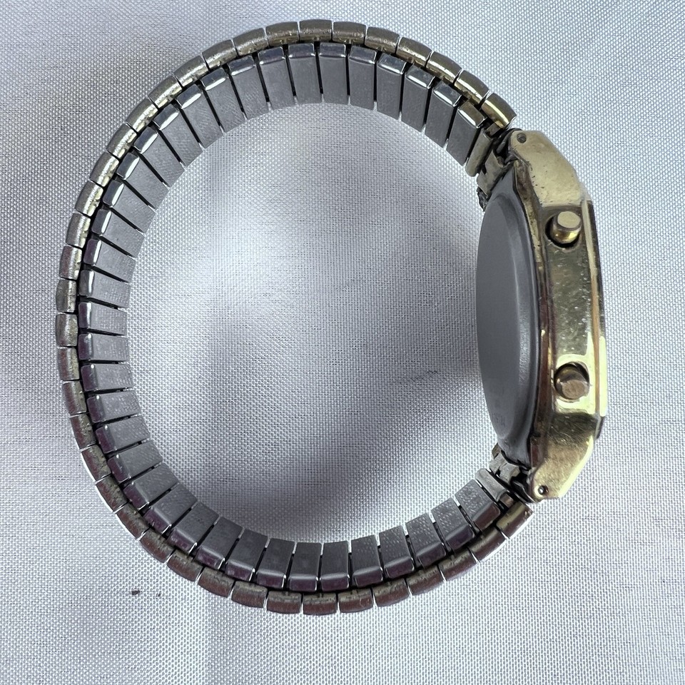 Vintage Pulsar Digital Chronograph Men’s Watch W040-5000 New Battery | eBay