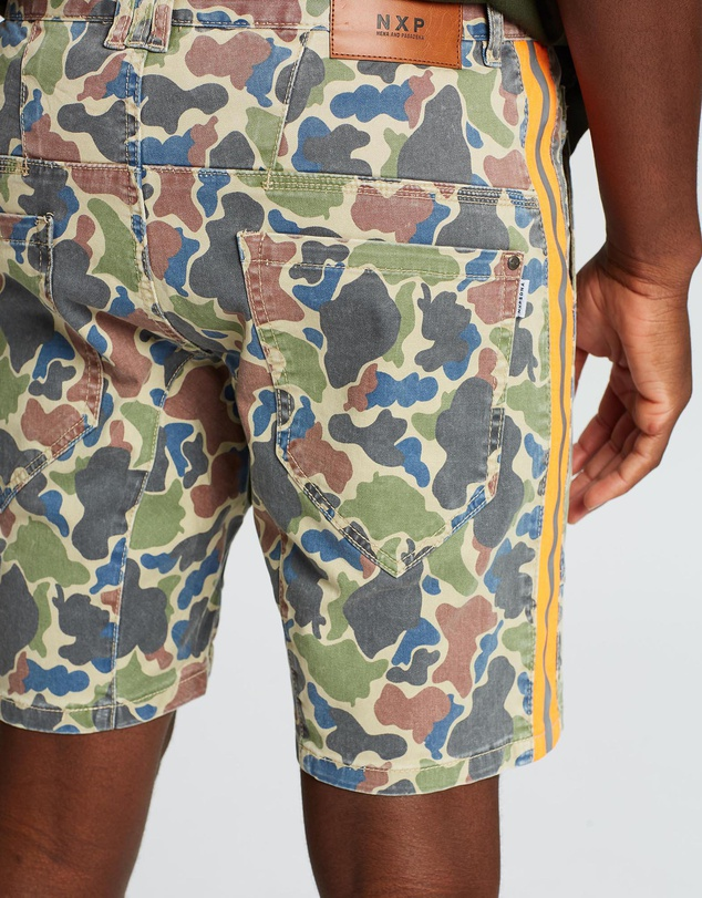 NXP DUCK HUNT CAMO Sergeant Camouflage Skinny Fit Casual Shorts, US 32 ...