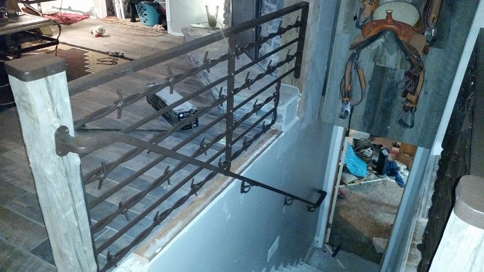 Big Barb Wire! USA Steel. Gates, Fencing, Railing, Ranch, Home Garden ...