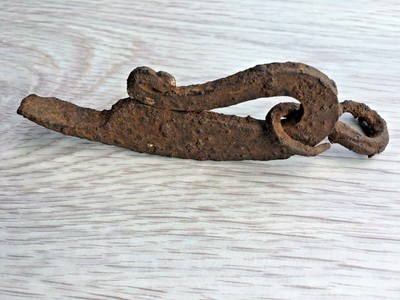 Primitives - Ancient Iron Fire Striker Starter Firestriker