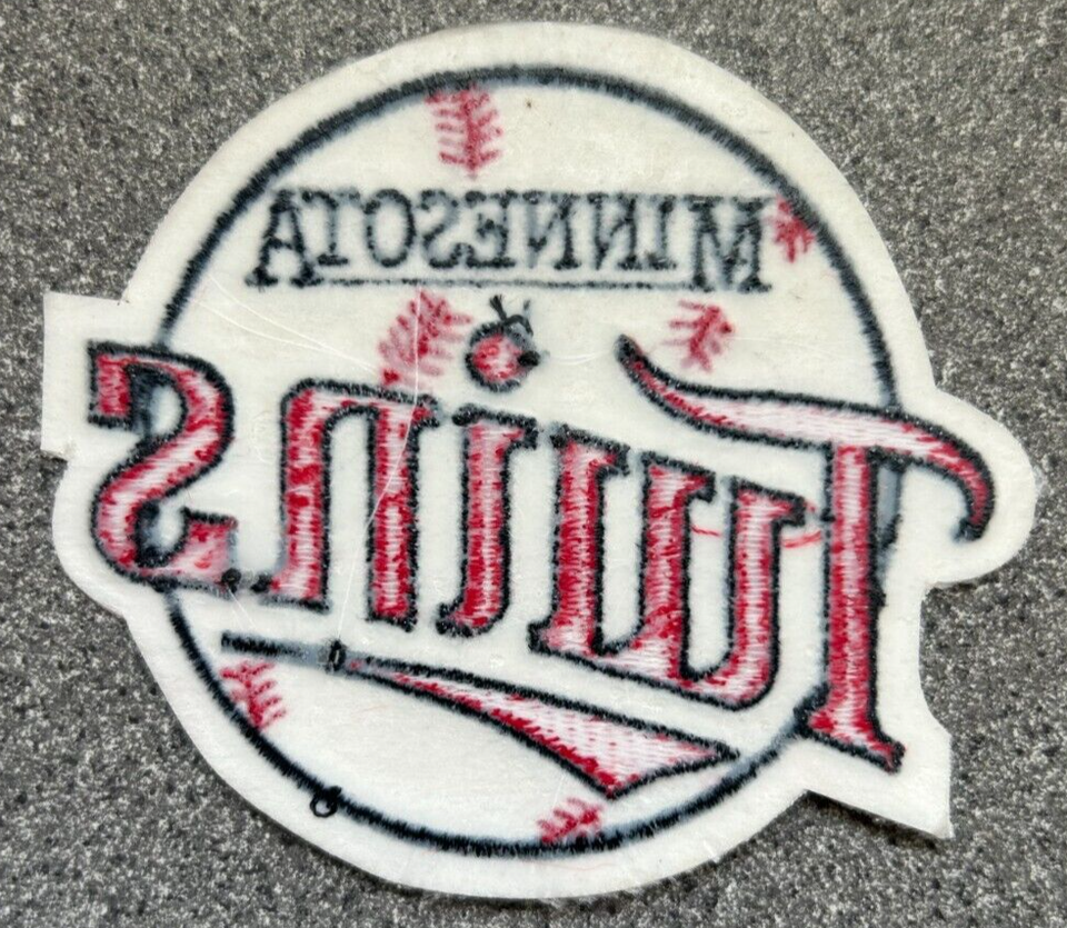 1987 ERA MINNESOTA TWINS MLB BASEBALL 3.75" JERSEY SLEEVE TEAM LOGO ...
